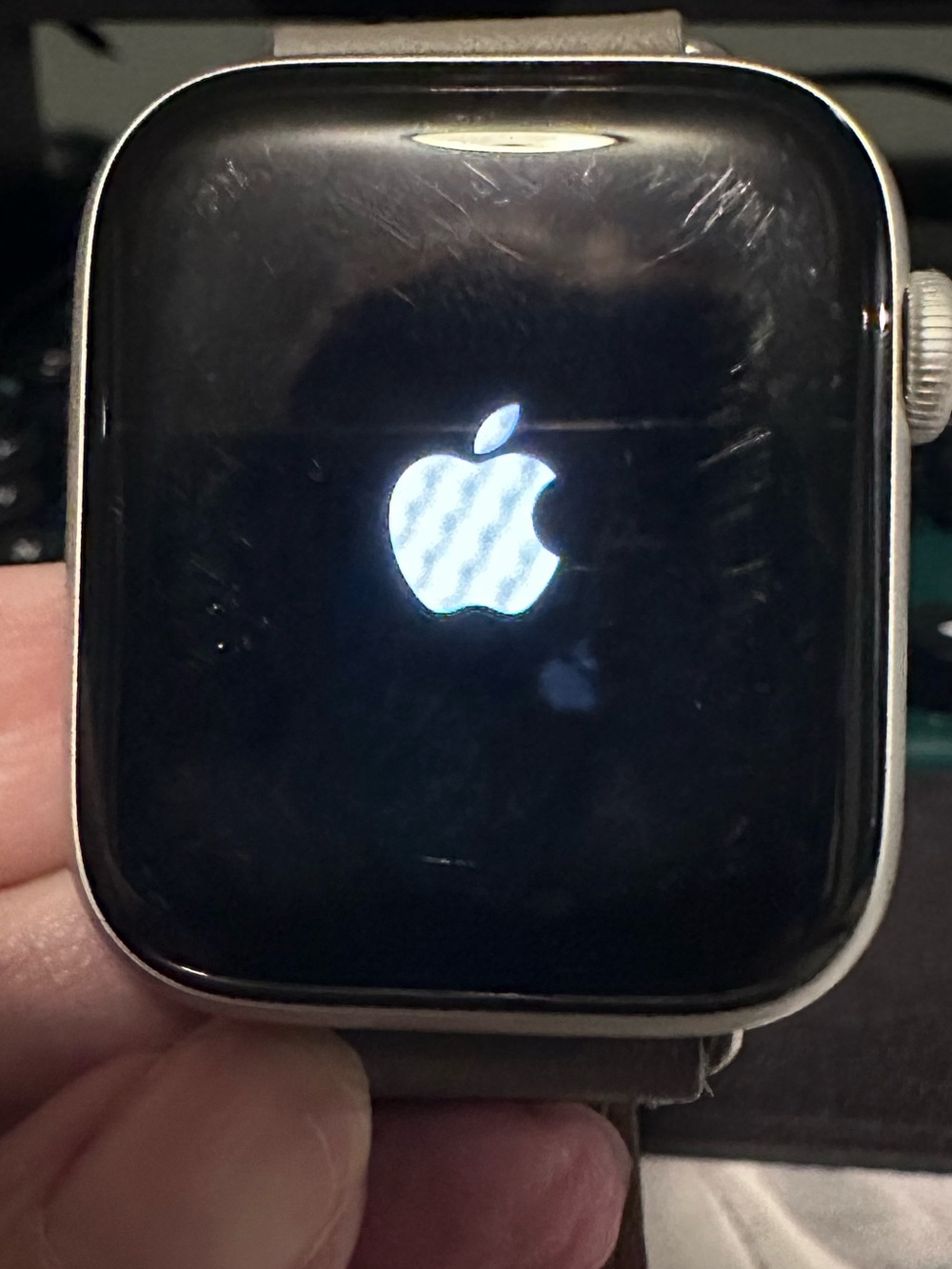 Apple | Wearables | Final Markdown Apple Watch Se 44mm Gps Silver ...